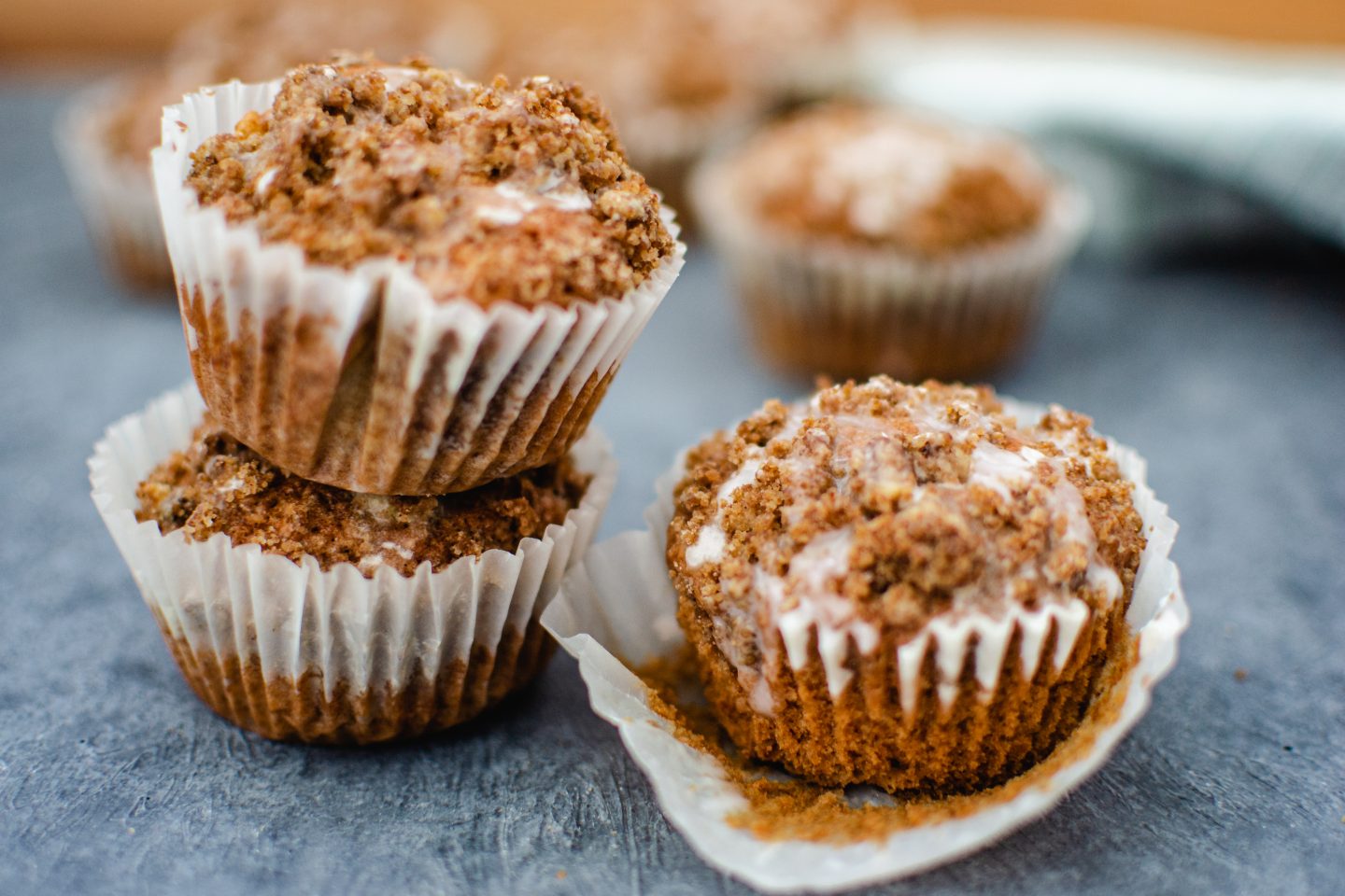 Spicy Apple Crumble Muffins - Miller In The City